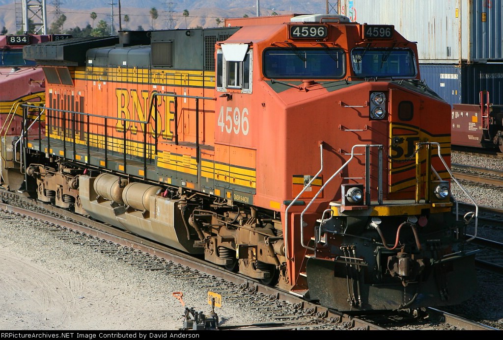 BNSF 4596
